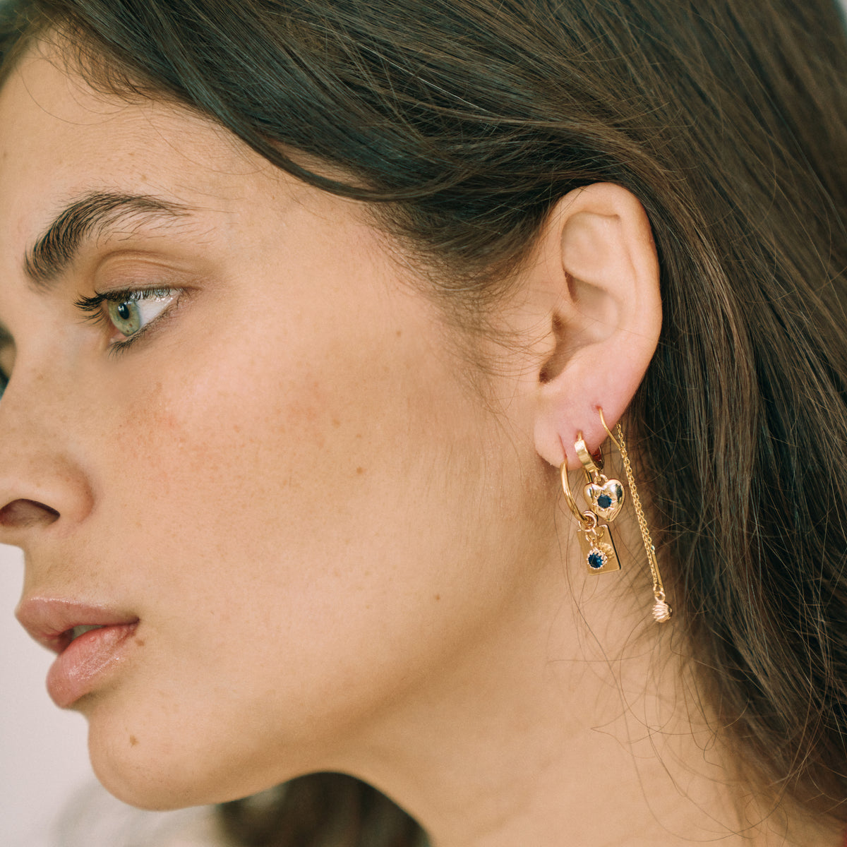 Full heart huggie – TheBlondeChaos