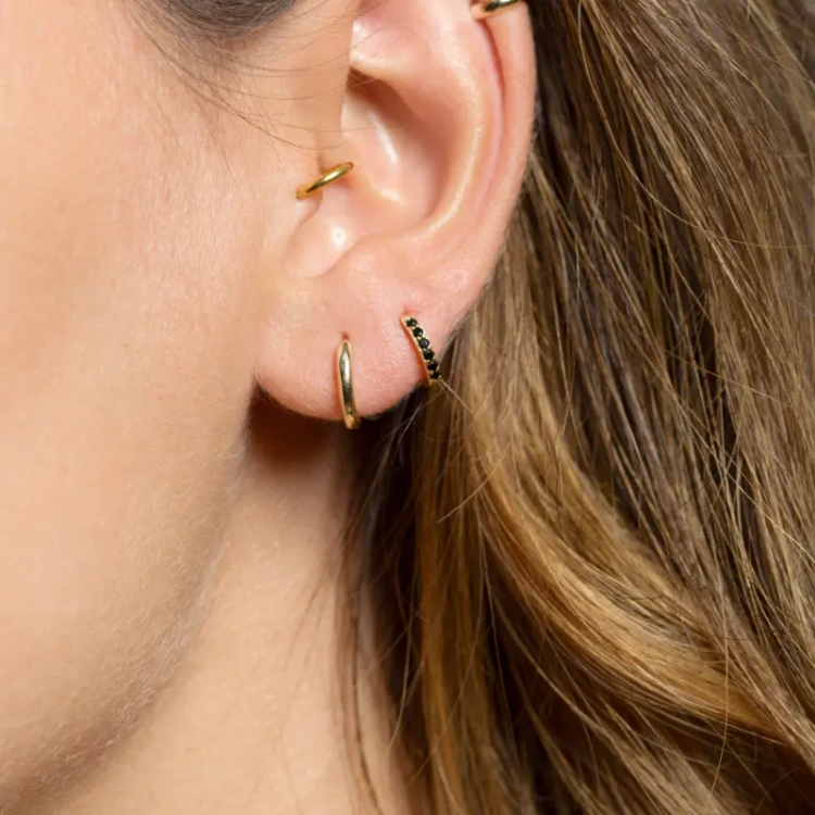 Black Stacker Hoop – TheBlondeChaos